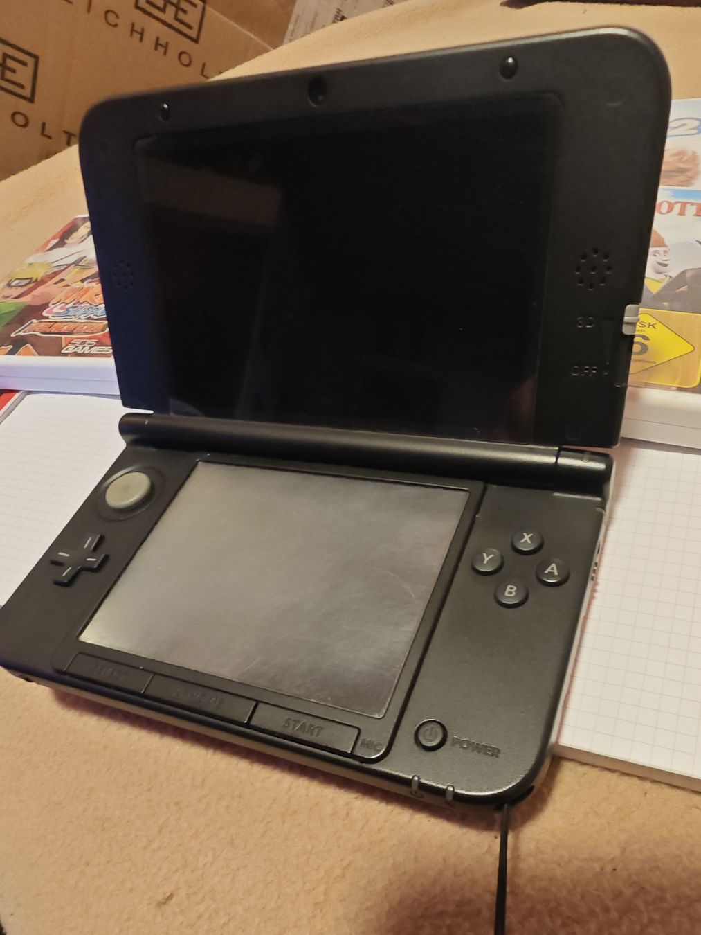 Set: Nintendo 3DS XL (3D!) in rot + 5 Stk. Games, Netzgerät (Gebraucht ...