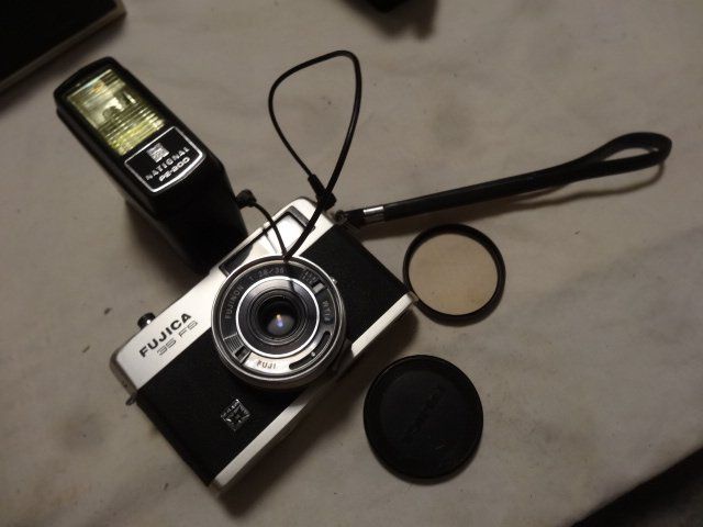 FUJICA 35FS ANTIK FILM KAMER MIT BLITZ-MIT 35MM LENS-LÄÜFT (Gebraucht ...