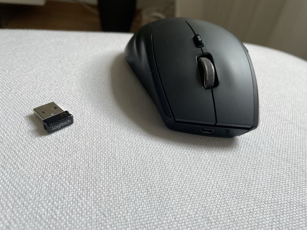 Logitech Performance MX Maus inkl. USB-Empfanger | Kaufen auf Ricardo
