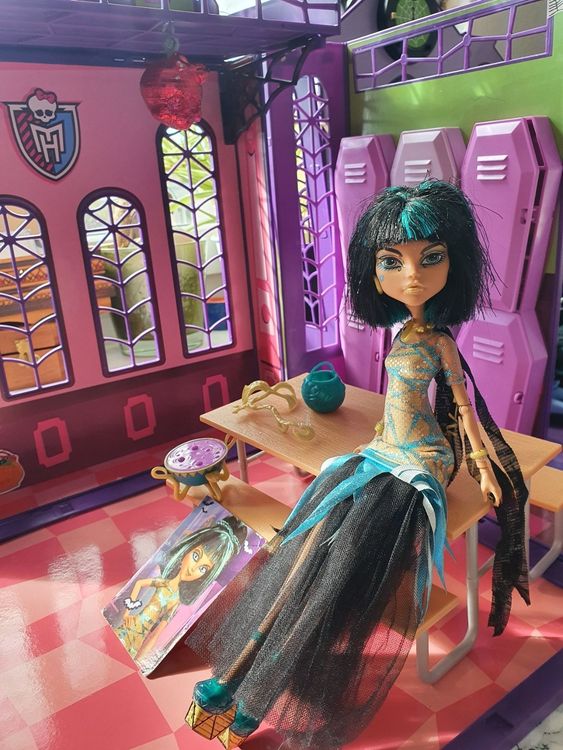 Monster high cleo de nile ghouls rules (Gebraucht) in Nidau für CHF 16 ...