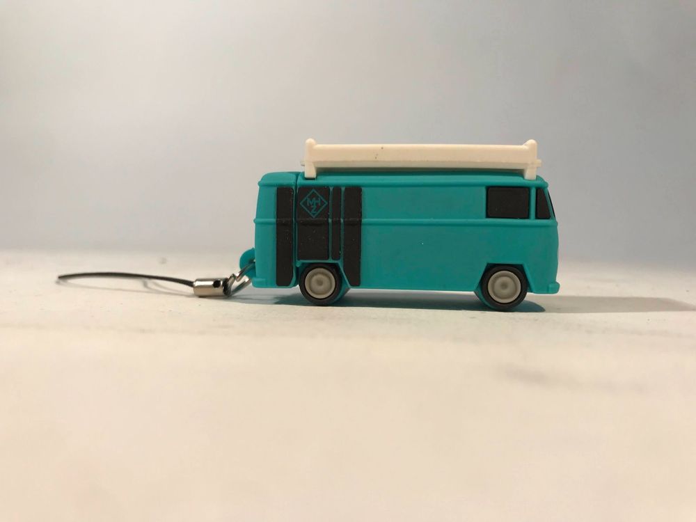 USB Stick 15 GB VW Bus Bully (Gebraucht) in Zürich für CHF 1 – nur ...