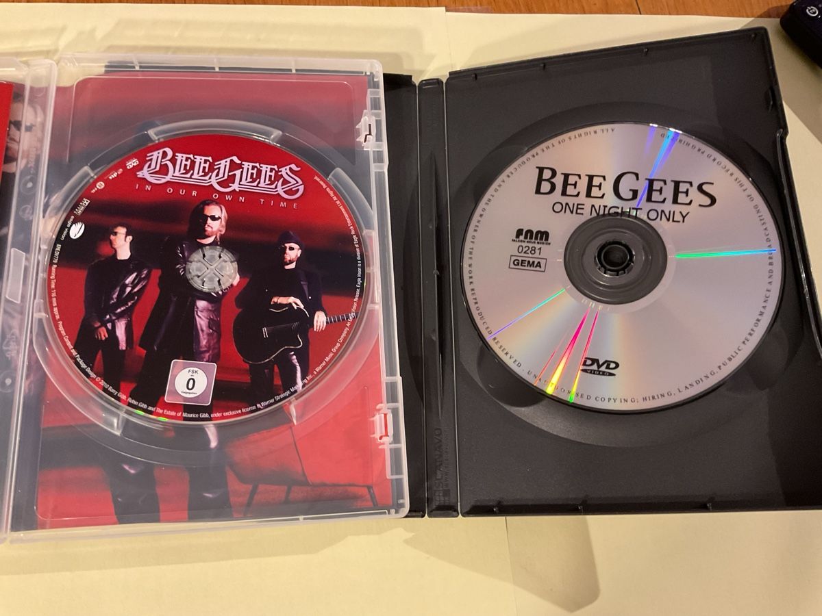 Bee Gees DVD Set: One Night Only & In Our Own Time, Top! (Gebraucht) in ...