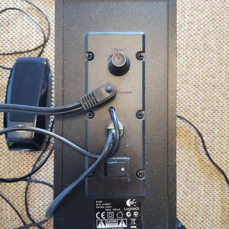 Logitech S220 - 2.1 Speaker-System | Kaufen auf Ricardo