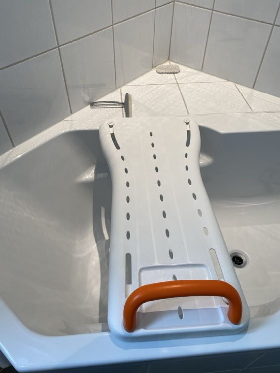 Badebrett für Badewanne, sehr stabil und guter Zustand (Gebraucht) in ...