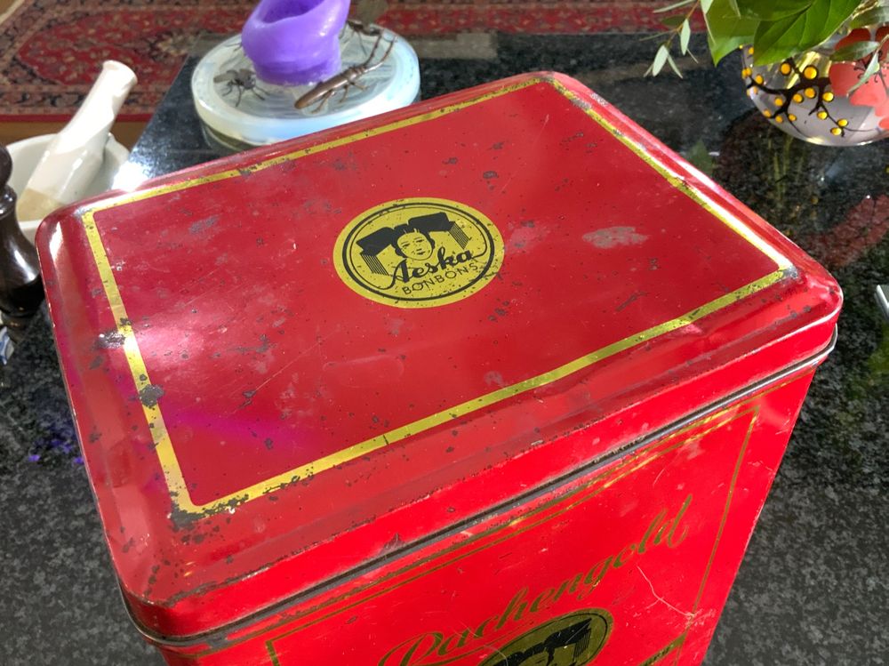 GROSSE ANTIKE BLECHDOSE RACHENGOLD HUSTENBONBONS, H-27 CM | Kaufen auf ...