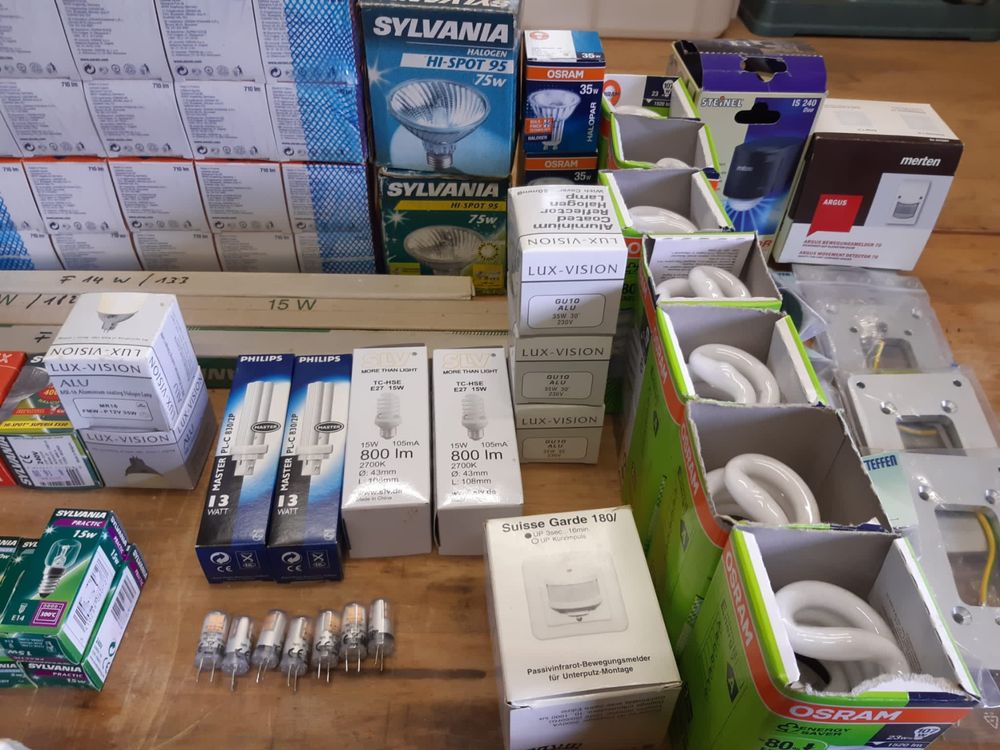 Lagerräumung Elektromaterial (Gebraucht) in für CHF 3 – nur Abholung ...