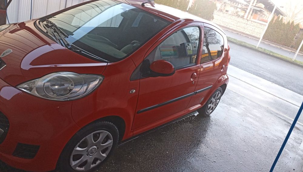 Auto (Gebraucht) in für CHF 1500 – nur Abholung auf Ricardo kaufen