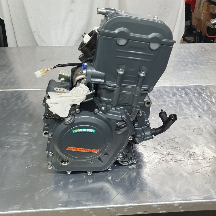 Motor KTM Duke 390 Jg. 2017 (Neu (gemäss Beschreibung)) in Widnau für ...