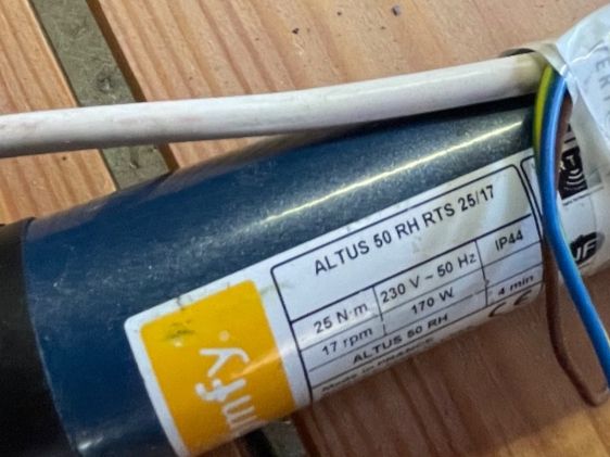Somfy Altus 50 RH RTS 25/17 Neuware Rohrmotor (Neu (gemäss Beschreibung)) in Zürich für CHF 60 ...