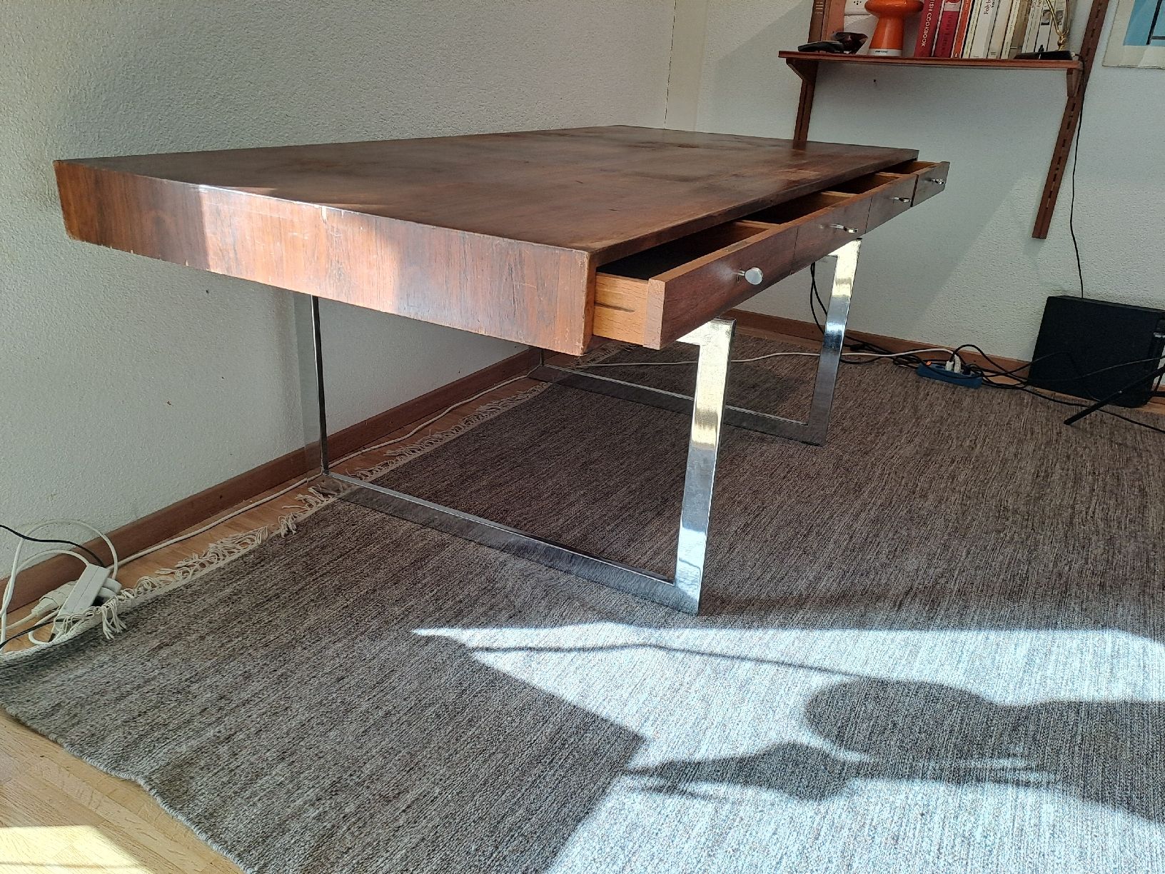 A restaurer rare bureau design Bodil Kjaer en palissandre (Défectueux ...