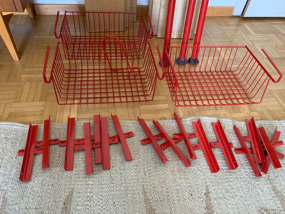 Teleskopregal 3 Stangen &8 Tablare (Gebraucht) in Wallisellen für CHF ...