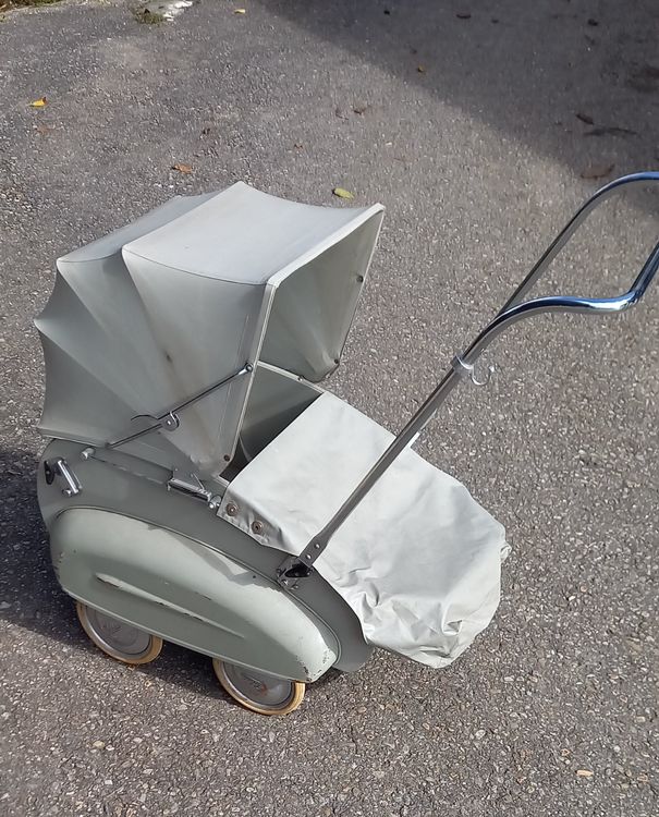 Kinderwagen Helvetia (Gebraucht) in Oberfrittenbach für CHF 20 – nur ...