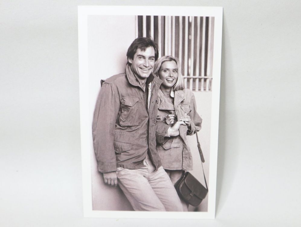 AK 007 James Bond T. Dalton & Kara Milovy relax off set 1987 (Neu (gemäss Beschreibung)) in ...