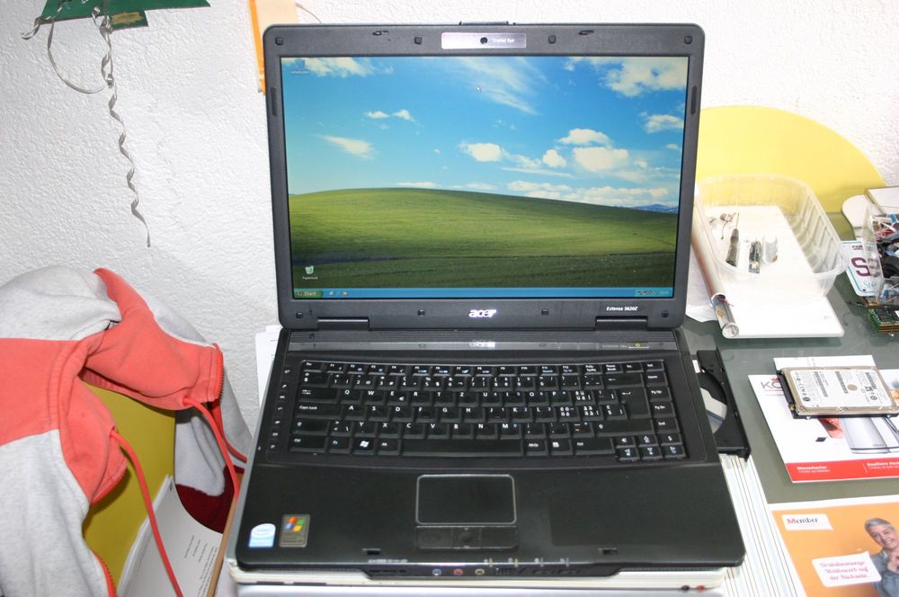 Vintage Acer Extensa Laptop mit dem XP SP3 installiert (Gebraucht) in ...