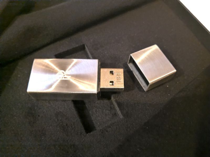 USB-Stick von Rolls-Royce in original RR-Box (Neu (gemäss Beschreibung ...