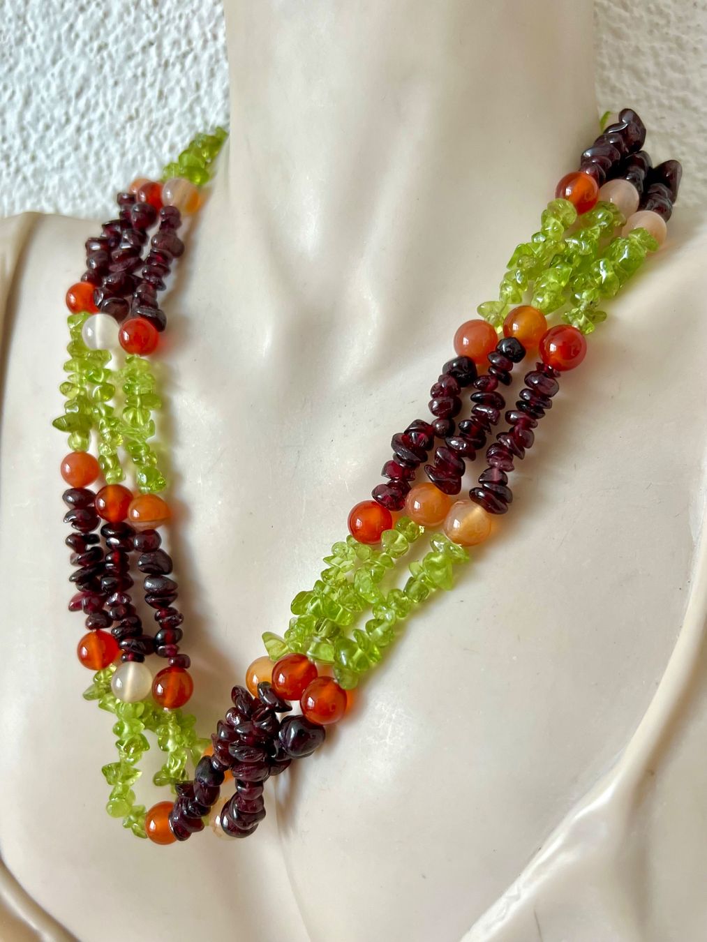 3 STRANG EDELSTEIN KETTE GRANAT-PERIDOT MIT SILBERSCHLIESSE (Gebraucht ...