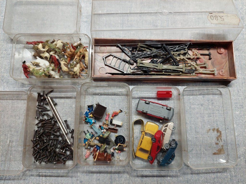 Diverses Zubehör Spur N, Montage- sowie Elektroartikel, B90 (Gebraucht ...