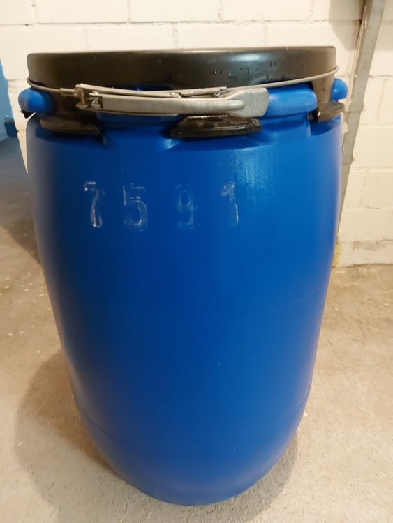 Blaues PVC-Fass 120 Liter | Kaufen auf Ricardo