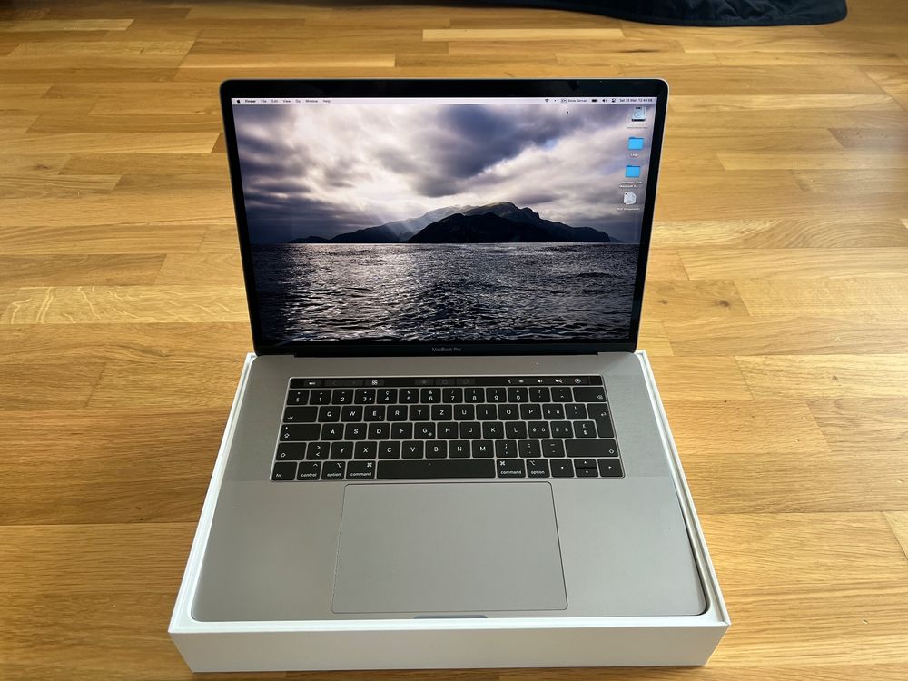 MacBook Pro 2019 16" i7 16GbRAM 512Gb SSD RadeonPro 555X 4Gb (Gebraucht ...
