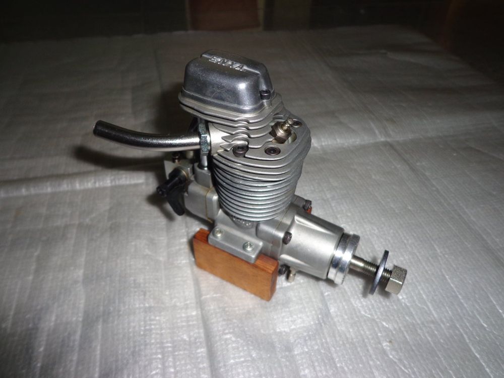 Modellmotor Enya 46-4C, Neuwertig (8) (Neu (gemäss Beschreibung)) in Camorino für CHF 149 – mit ...