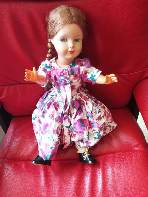 Antike Puppe mit Zöpfen. Echthaar (Gebraucht) in Ettingen für CHF 10 – mit Lieferung auf Ricardo ...