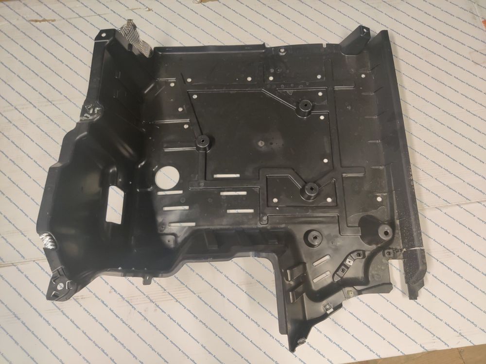 VW T6.1 Abdeckung unten 7LA 825 205 | Kaufen auf Ricardo