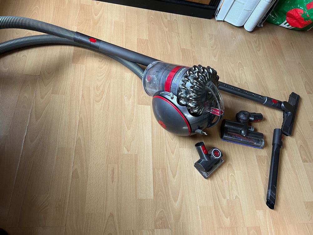 Dyson Staubsauger big ball absolut 2 (Gebraucht) in Hemberg für CHF 50 ...