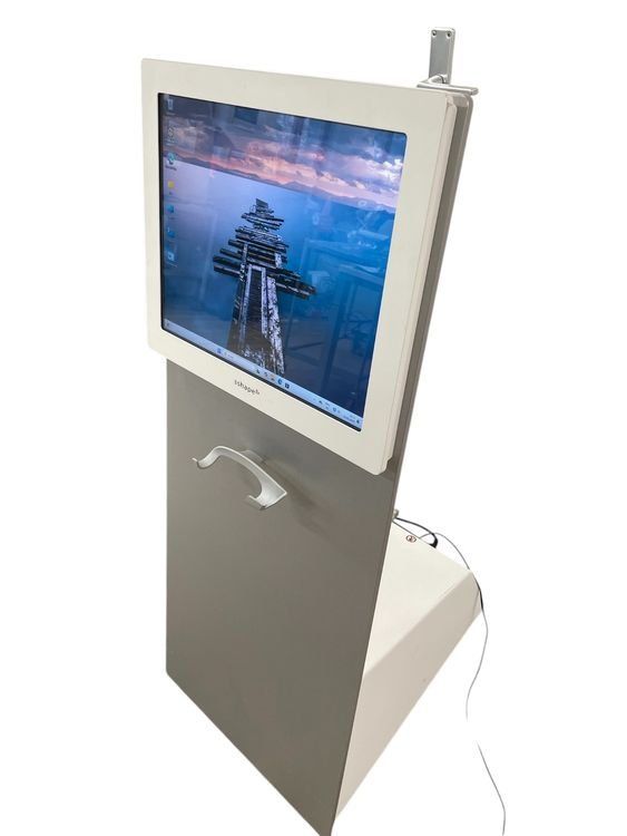 3Shape Trios S1A Station mit Touchscreen (Defekt) in Niederdorf für CHF 79 – nur Abholung auf ...