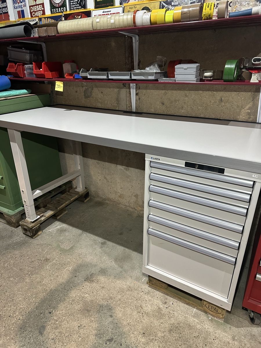 Lista Werkbank Nr.59 mit Schubladenstock (Gebraucht) in Buchs AG für CHF 790 – nur Abholung auf ...