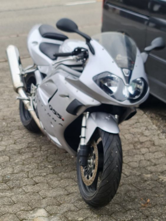 Tryumph Daytona 995 i (Gebraucht) in Fulenbach für CHF 2900 – nur ...
