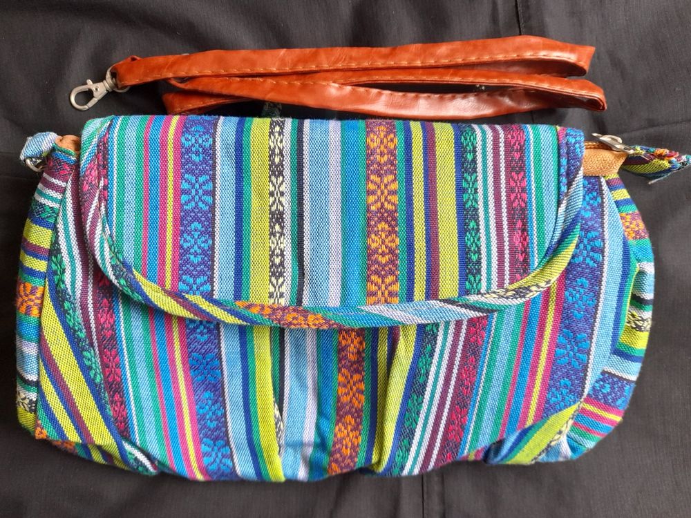NEU: Umhängetasche bunt / Freizeittasche fürs Smartphone etc | Kaufen auf Ricardo