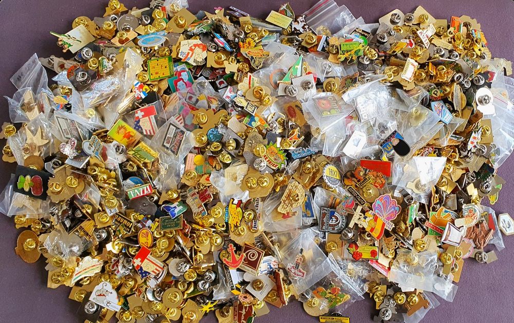 5.6 Kg.+ - Pin Pins Abzeichen gemischt alle MIT...Verschluss (Gebraucht ...