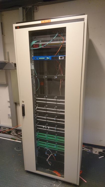 Rack 19Zoll mit Glastür und Lüfter (Gebraucht) in Steinhausen für CHF ...