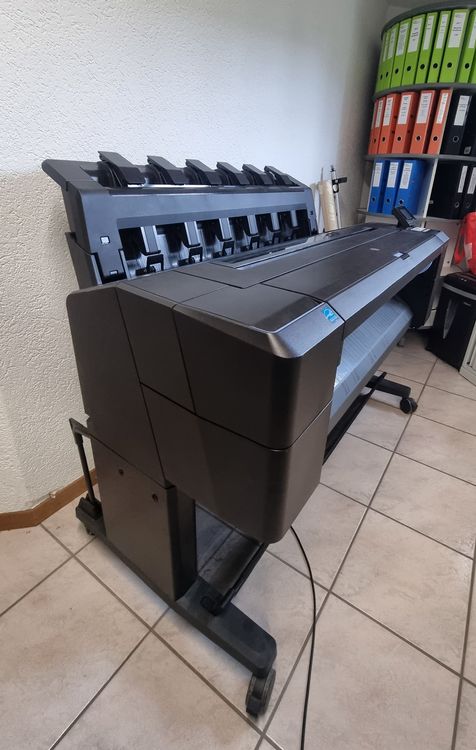 HP Disigne-Jet T930PS 36 Zoll Plotter, Drucker (Defekt) in Schangnau ...