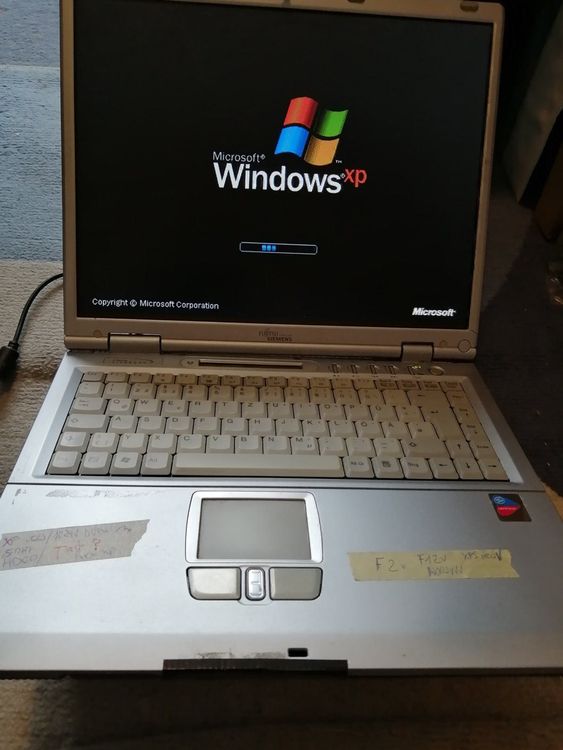 notebook mit windows xp seriel-paralel (Gebraucht) in wila für CHF 259 ...