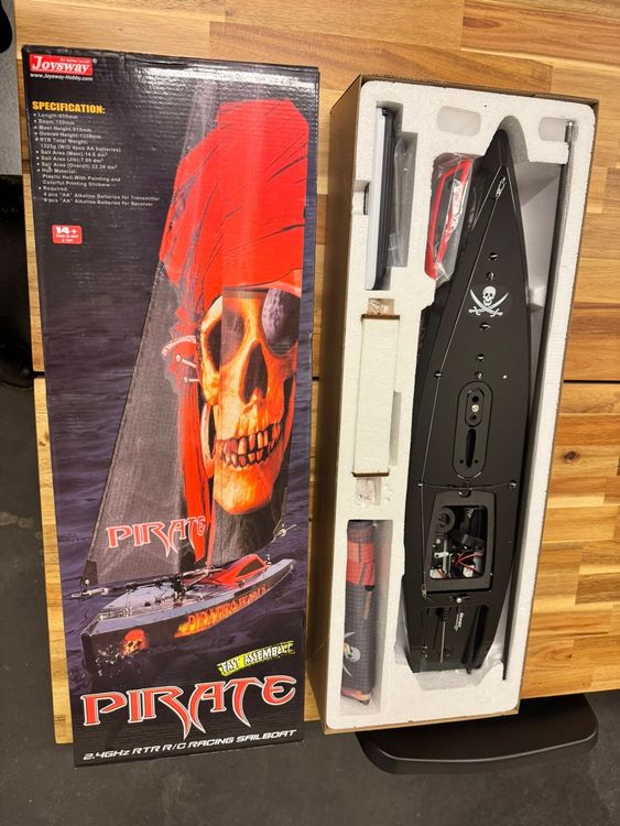 RTR Pirate RC Segelboot Model: 8809 (Neu und originalverpackt) in ...