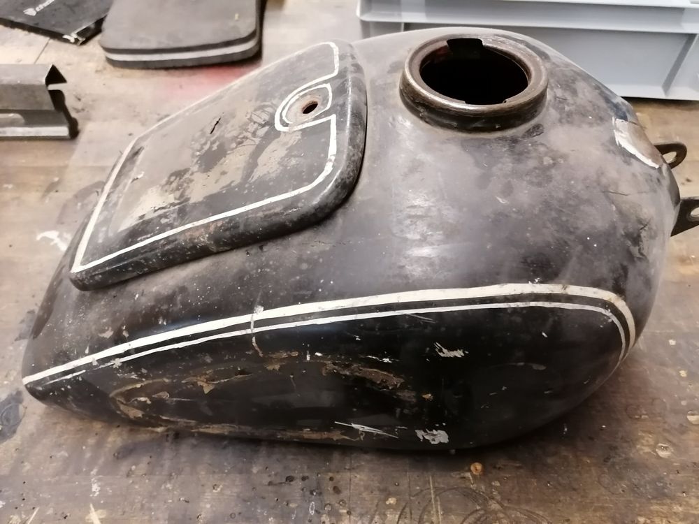 BMW R25 Tank Oldtimer Scheunenfund (Gebraucht) in bichelsee für CHF 265 ...
