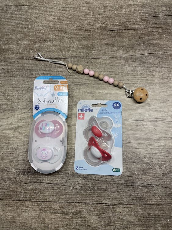 Nuggi und Nuggikette Mädchen (Neu (gemäss Beschreibung)) in Wimmis für ...