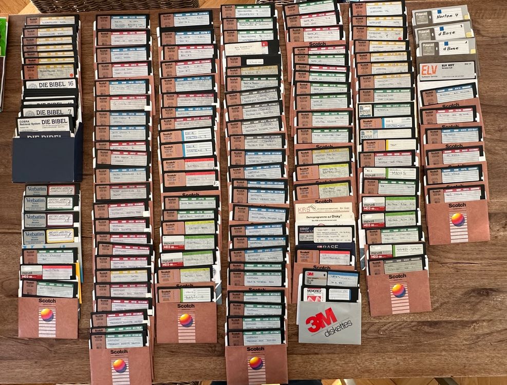 Huge lot of 200 Floppy disks IBM PC - German & English (Gebraucht) in ...