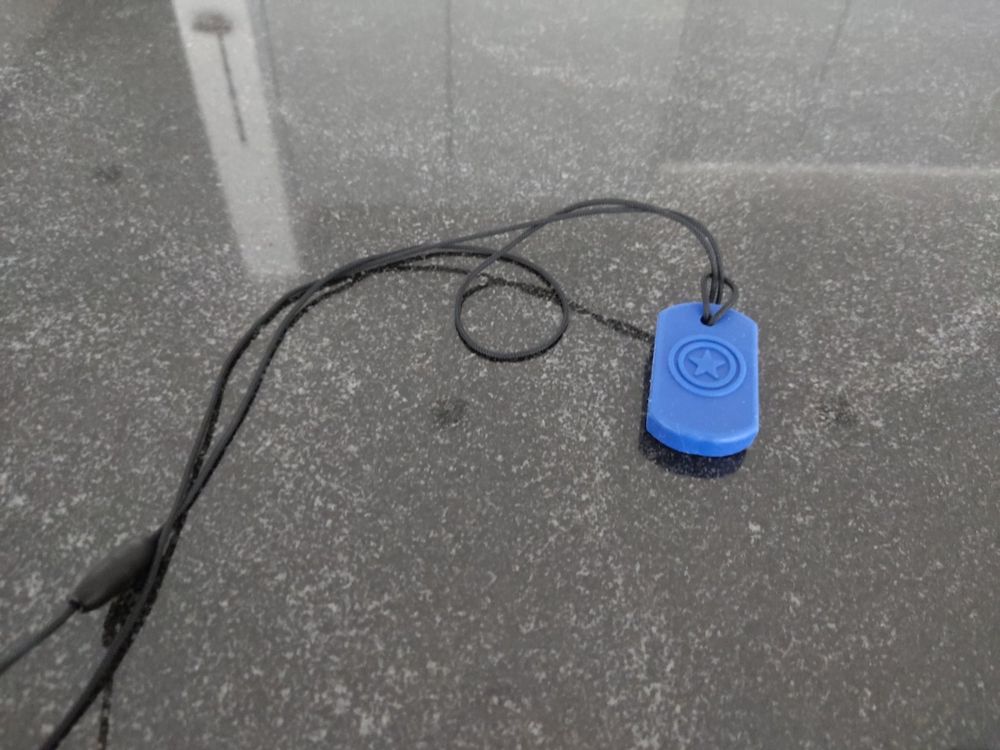 ARK's Chewies - SuperStar Beisshalskette in blau (Gebraucht) in Felben ...