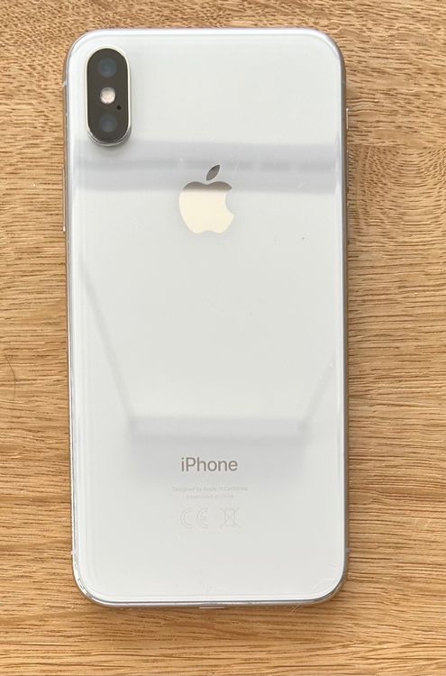 IPhone X, Silver, 64GB, Display beschädigt | Kaufen auf Ricardo