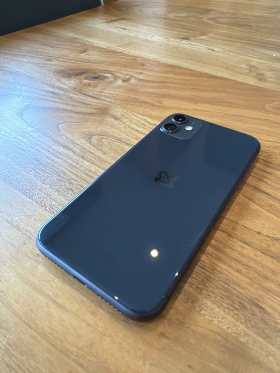 iPhone 11 mit 64 GB in schwarz (Gebraucht) in Widnau für CHF 129 – mit ...