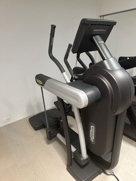 Technogym Vario Excite Unity incl TV und Internet | Kaufen auf Ricardo