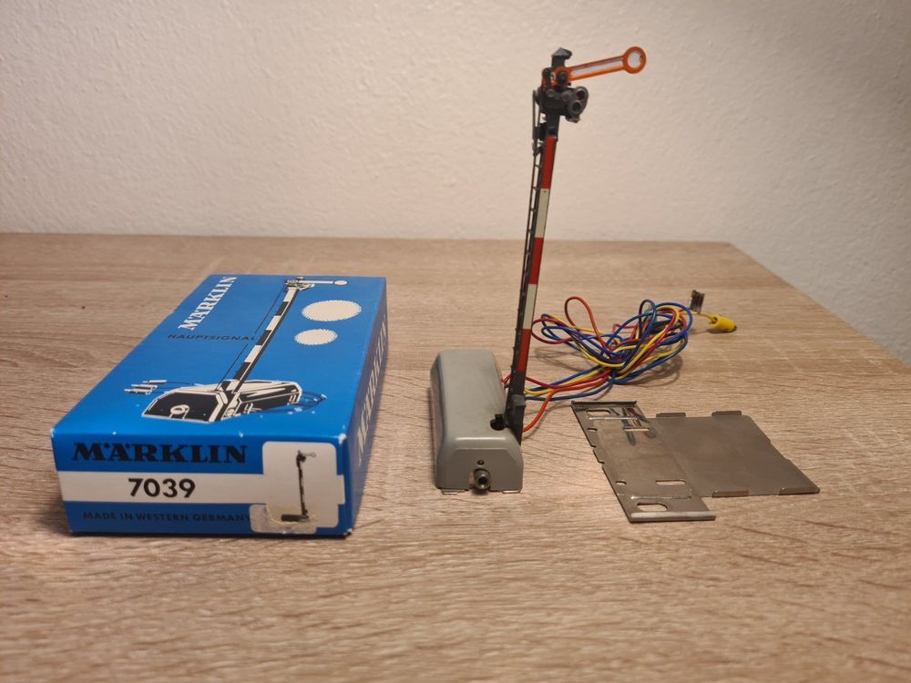 Märklin 7039 Hauptsignal H0 (D'occasion) à St-Aubin-Sauges pour CHF 19 ...