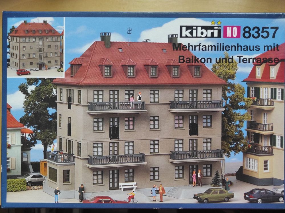 Mehrfamilienhaus mit Balkon und Terrasse, Bausatz, Kibri H0 (Neu und ...