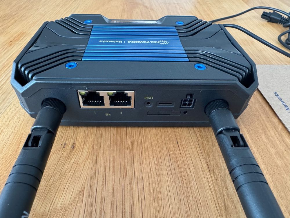 Teltonika LTE Home Router TCR100 inkl. WLAN (Gebraucht) in Aadorf für ...