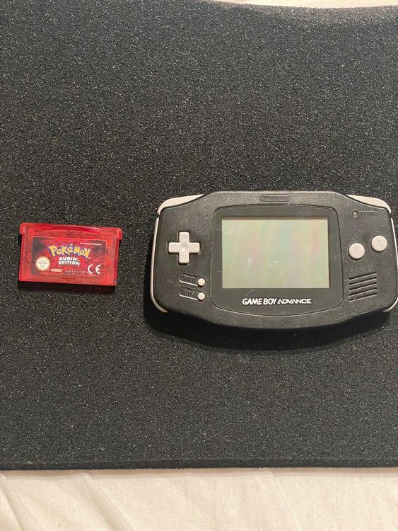 Gameboy Advance Schwarz mit Pokémon Rubin-Edition Spiel (Gebraucht) in ...