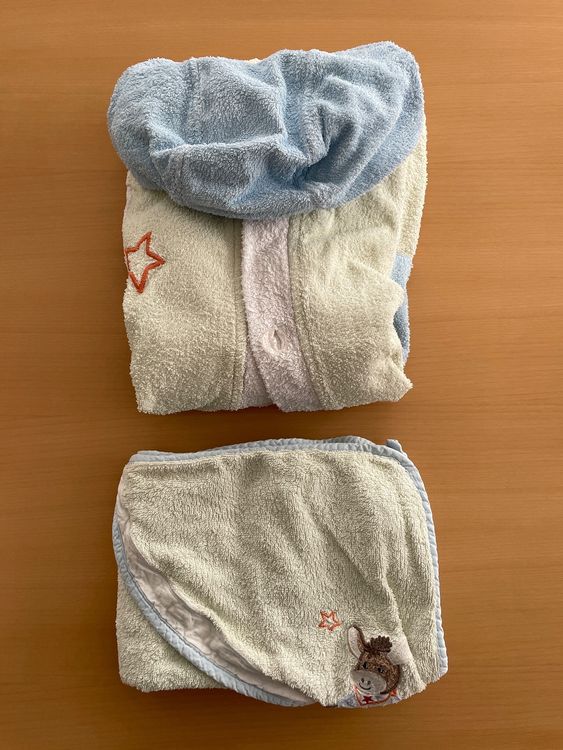 Bademantel und Badetuch (Gebraucht) in Forch für CHF 12 – mit Lieferung auf Ricardo kaufen