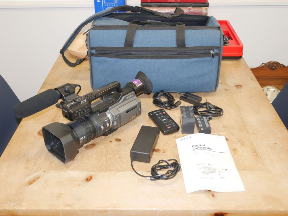 Profi Digital Camcorder Sony DSR-PD170P (Difettoso) a Otelfingen per ...