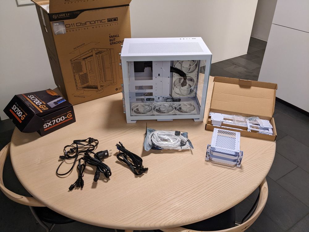 Lian-Li O11 Dynamic Mini incl. 700 W SFX PSU & 9 Fans (Gebraucht) in ...
